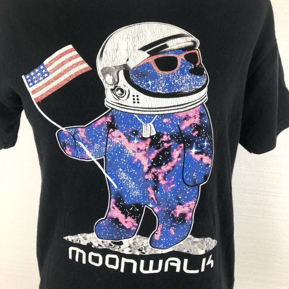 Riot Society Moonwalk Space Bear Usa Flag Tee L - Gem